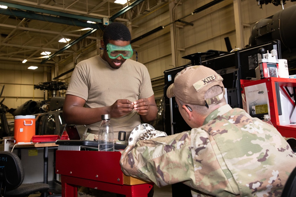 DVIDS - Images - 1st Battalion, 222d Aviation Regiment AIT Students ...