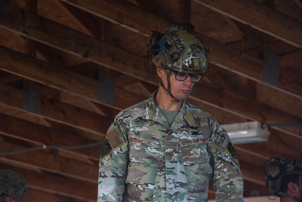 DVIDS - Images - U.S. Army Paratroopers and U.S. Special Tactics ...