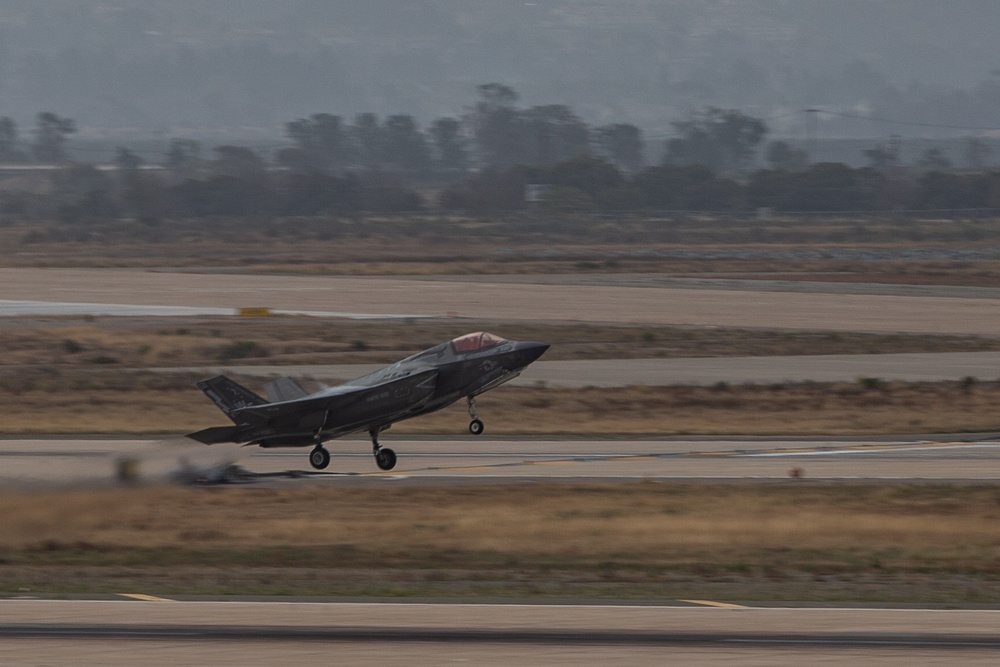 DVIDS - Images - Marine Corps F-35C’s and Air Force F-35A’s Participate ...