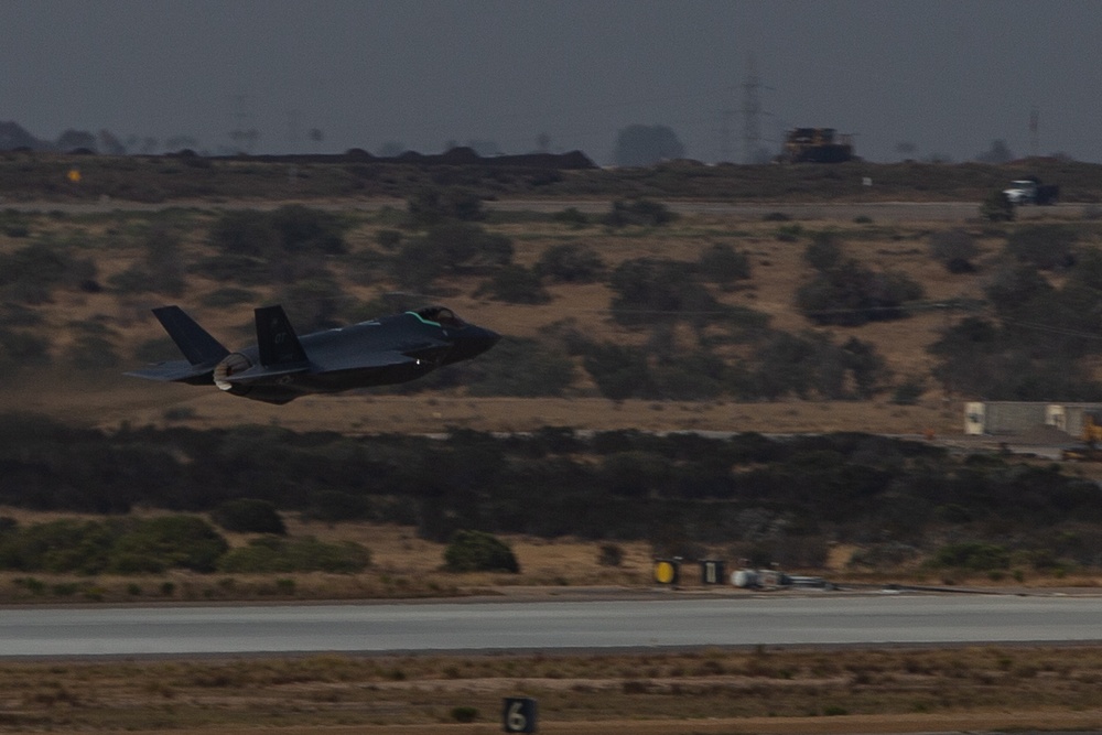 DVIDS - Images - Marine Corps F-35C’s and Air Force F-35A’s Participate ...