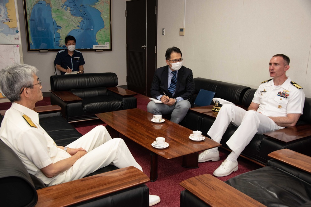 DVIDS - Images - CFAY visits Yokosuka Coast Guard Office [Image 2 of 13]