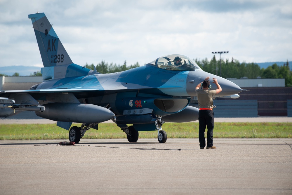 DVIDS - Images - 18th AMU maintainers participate in Red Flag Alaska ...
