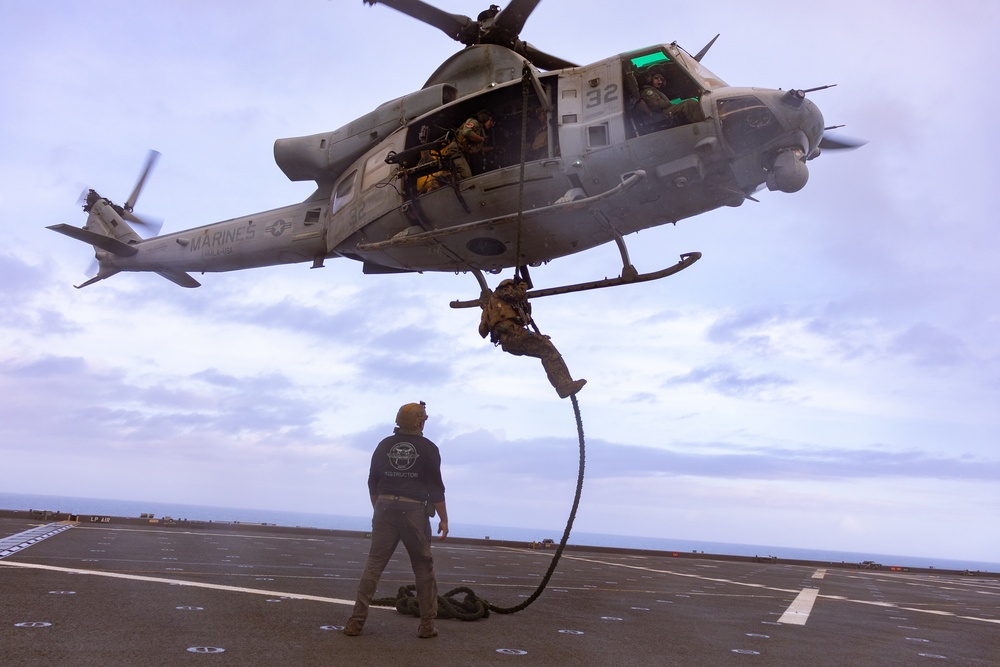 DVIDS - Images - VBSS Aboard the Miguel Keith [Image 5 of 35]
