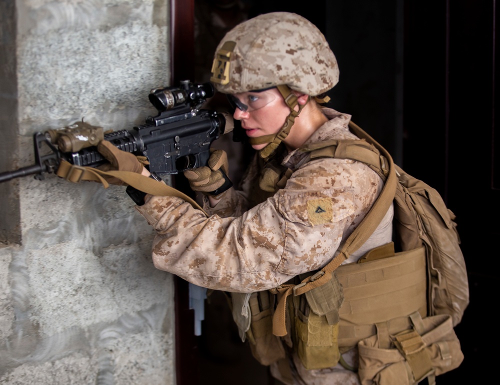 DVIDS - Images - Iron Defender Bilateral MOUT training [Image 7 of 8]