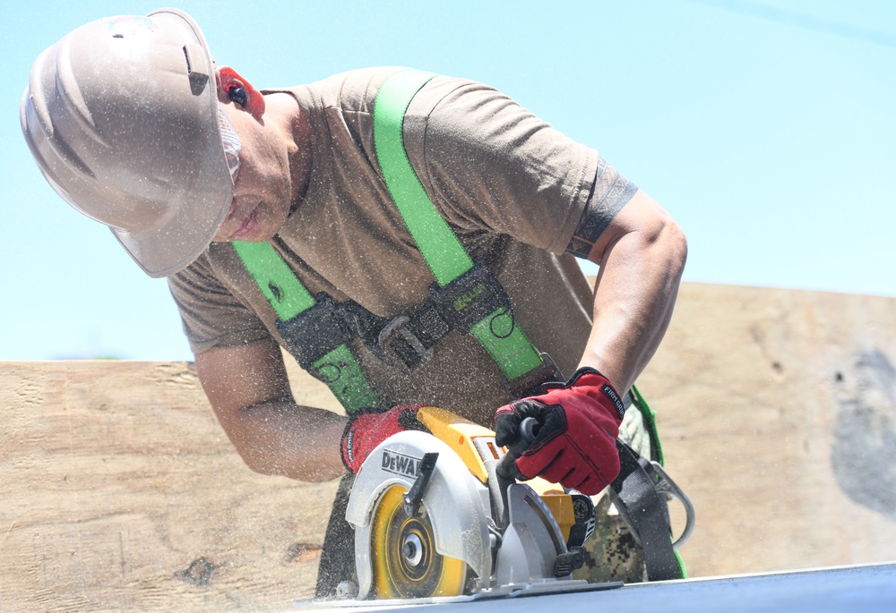 DVIDS - Images - NMCB-14 visit NASKW [Image 19 of 23]