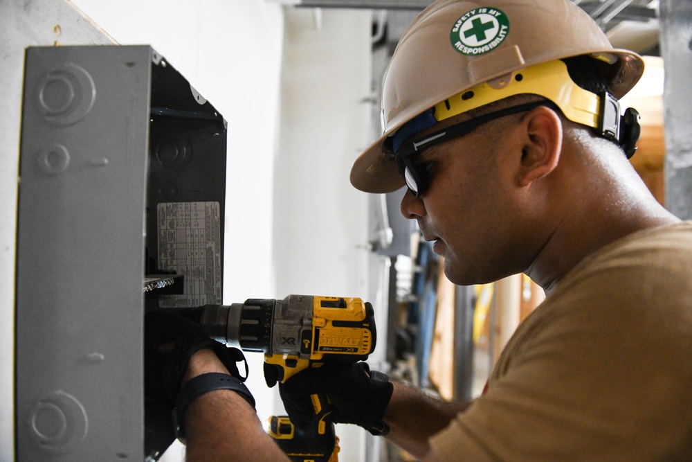 DVIDS - Images - NMCB-14 visit NASKW [Image 22 of 23]