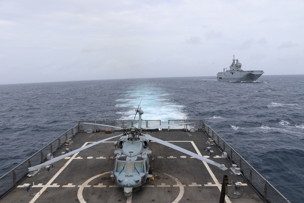 DVIDS - Images - USS Billings and French Ship Mistral Steam Together ...