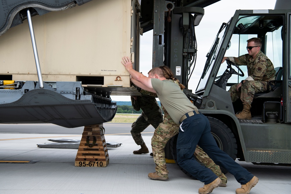 DVIDS - Images - 104th Maintenance Group, 103rd Airlift Wing train on ...