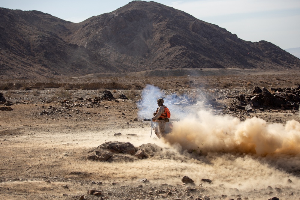 DVIDS - Images - 13th MEU BLT Conduct Range 400 [Image 6 of 12]