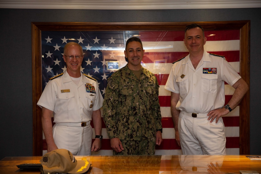 DVIDS - Images - French CNO Visit [Image 2 of 5]