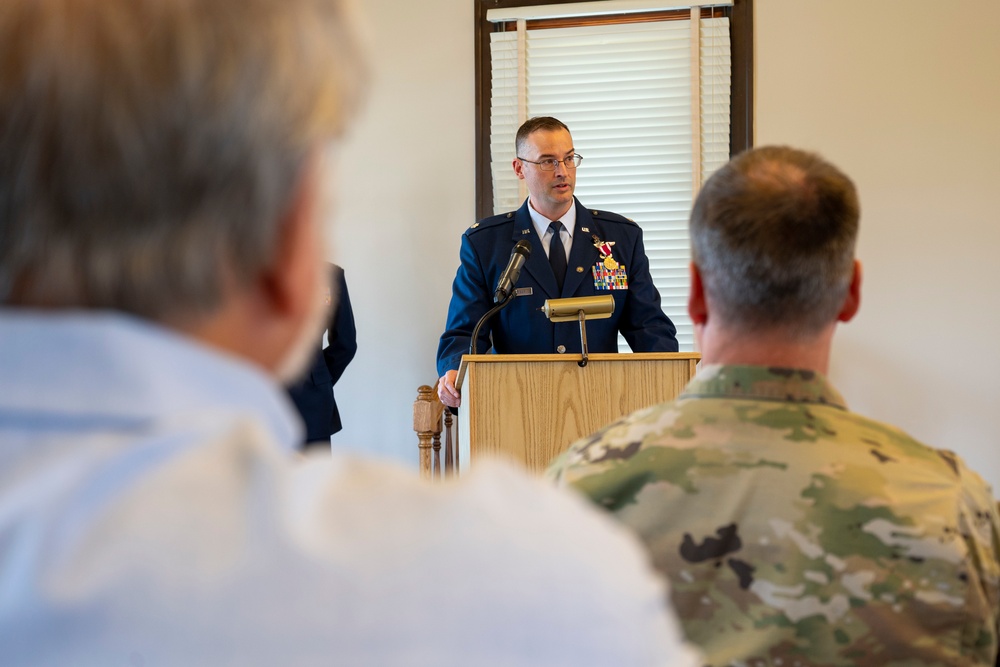 DVIDS - Images - Lt. Col. Wesley Colebar Retirement [Image 7 of 8]