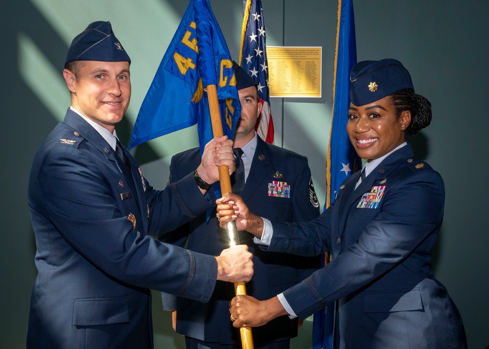DVIDS - Images - 4th Comptroller Squadron conducts change of command [Image 3 of 3]