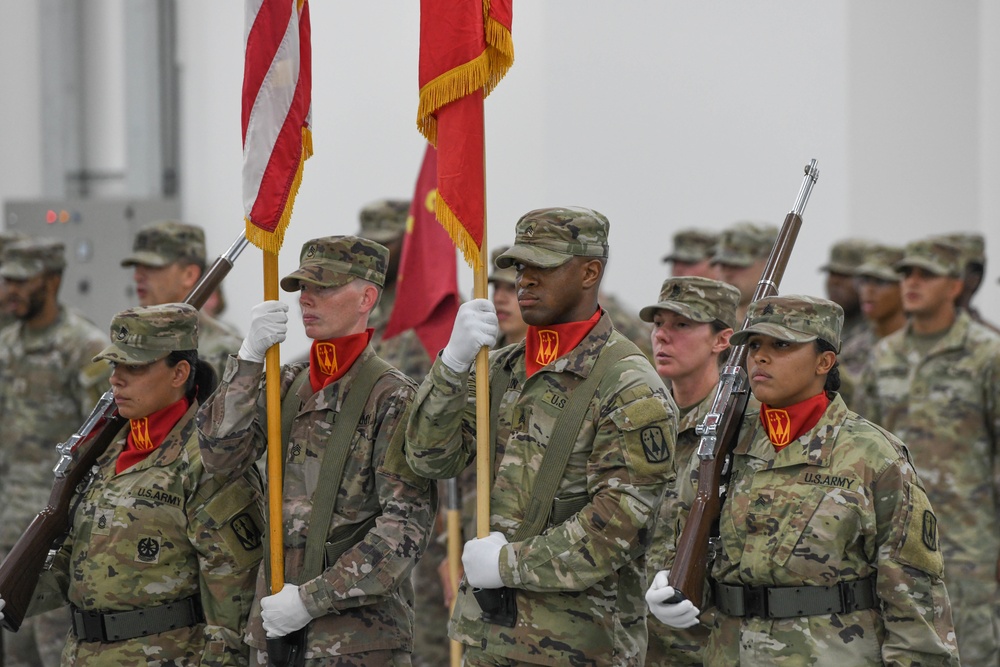 DVIDS - Images - 4-3 ADA Changes Commanders at ADAB [Image 6 of 6]