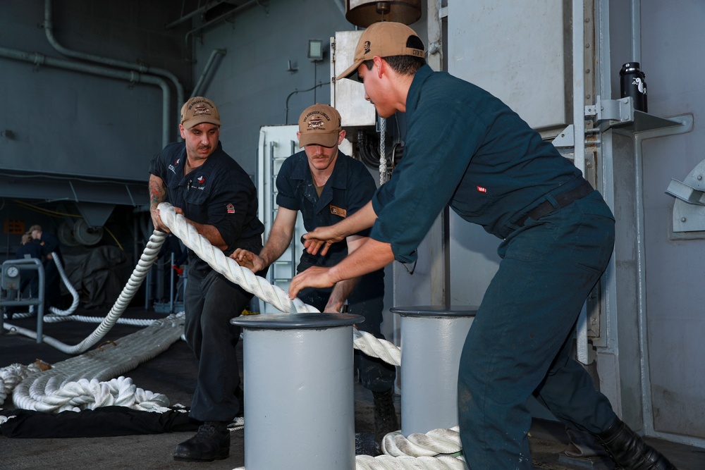 DVIDS - Images - Abraham Lincoln participates in RIMPAC 2022 [Image 20 ...