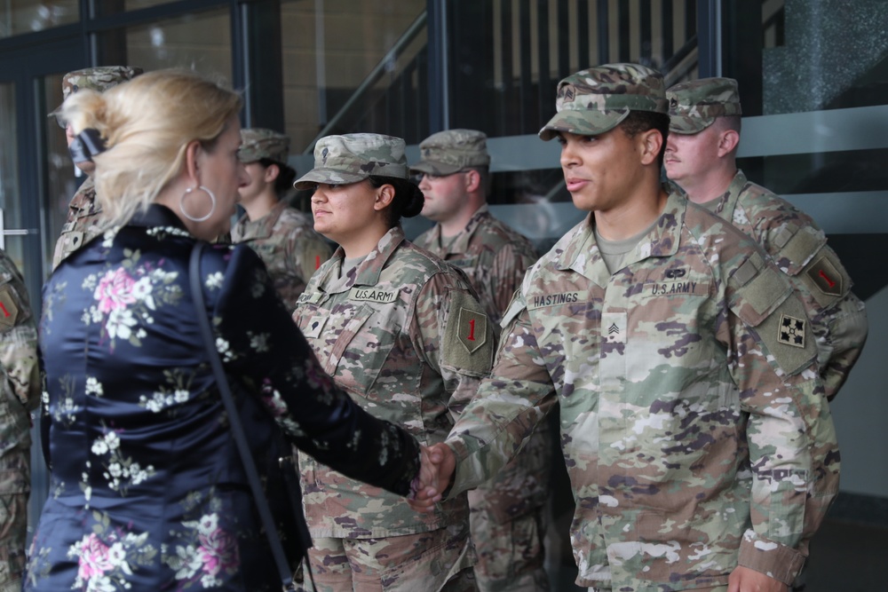 DVIDS - Images - Secretary of the Army visits 1st Infantry Division ...