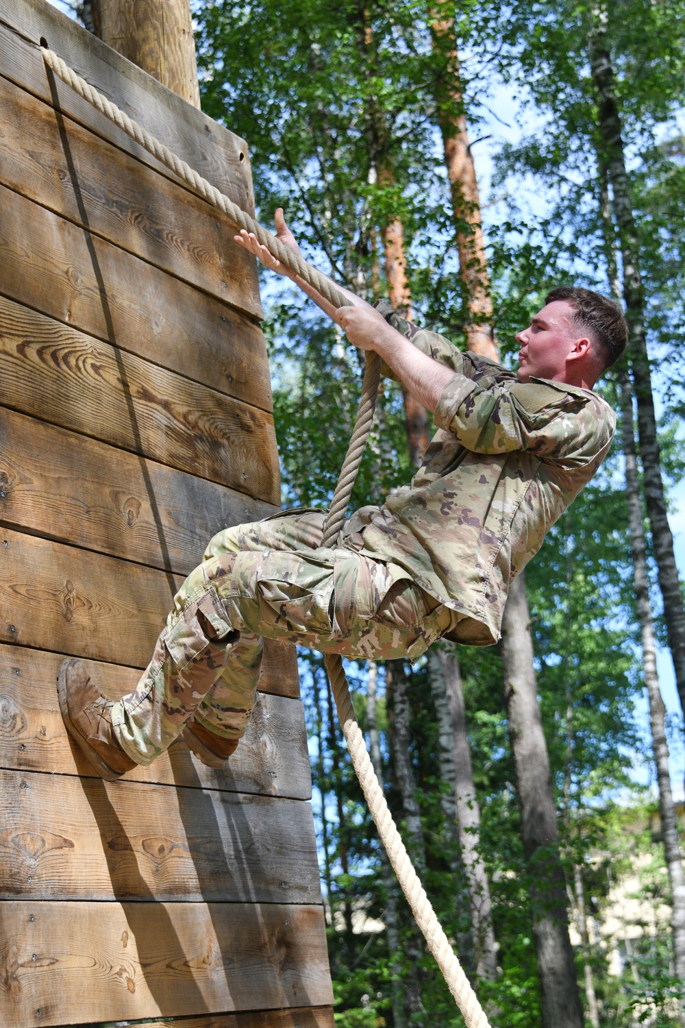 DVIDS - Images - B-Troop, 2CR at Obstacle Course [Image 13 of 20]