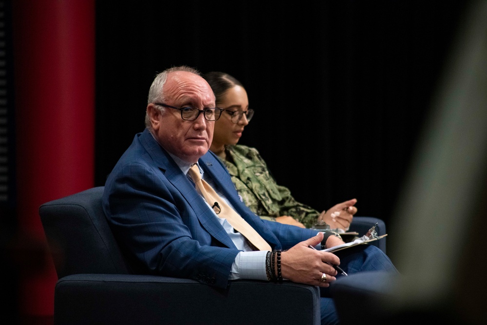 DVIDS - Images - Chief of Navy Reserve Hosts i3 Waypoints Final Panel ...