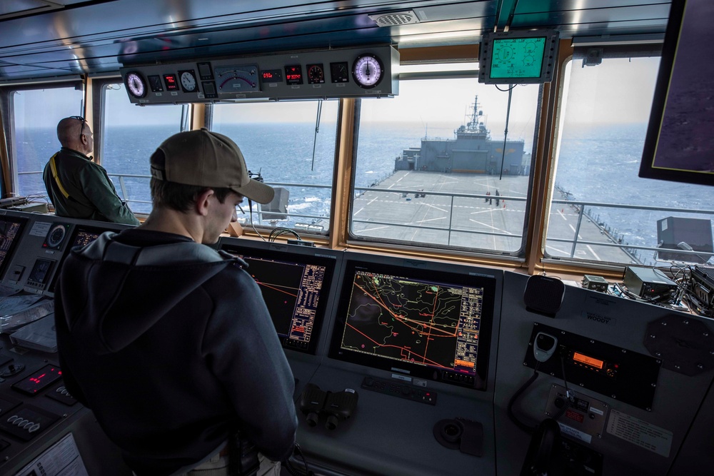 DVIDS - Images - USS Hershel "Woody" Williams (ESB 4) Conducts a Small ...