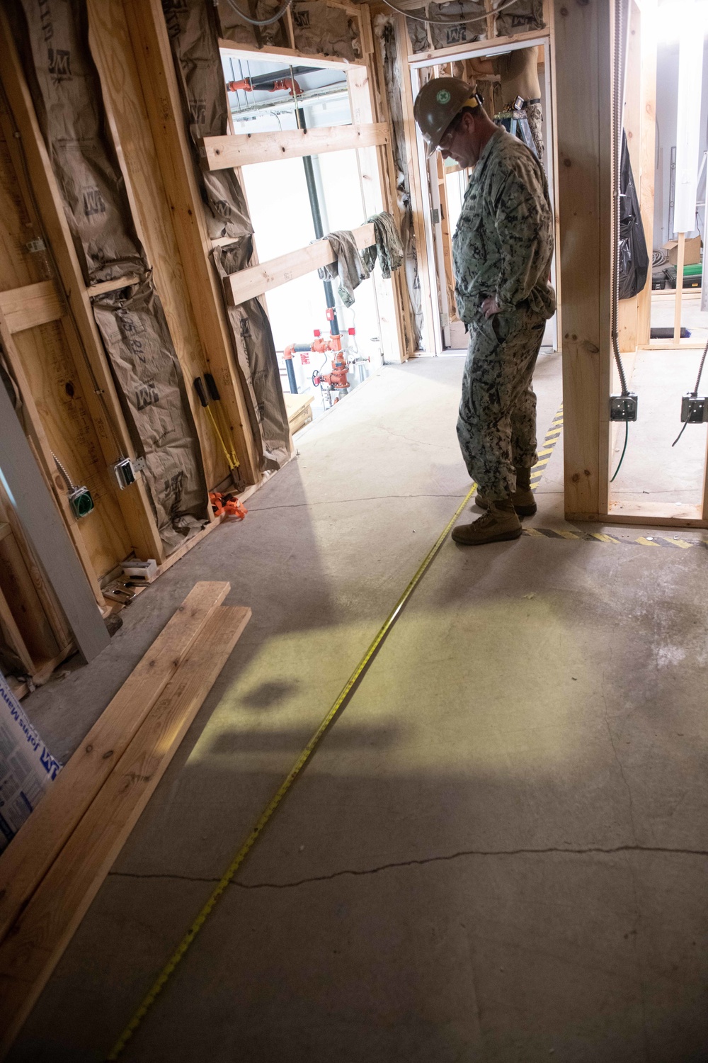 DVIDS - Images - NMCB-14 visits NASKW for in-rate training. [Image 1 of 12]