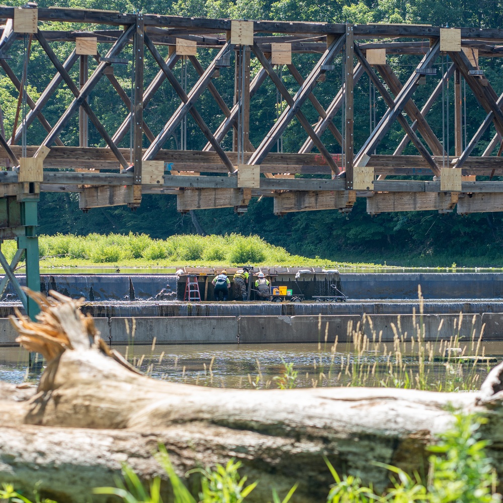 DVIDS - Images - Harpersfield Dam Nappe Vibration Project [Image 5 of 5]