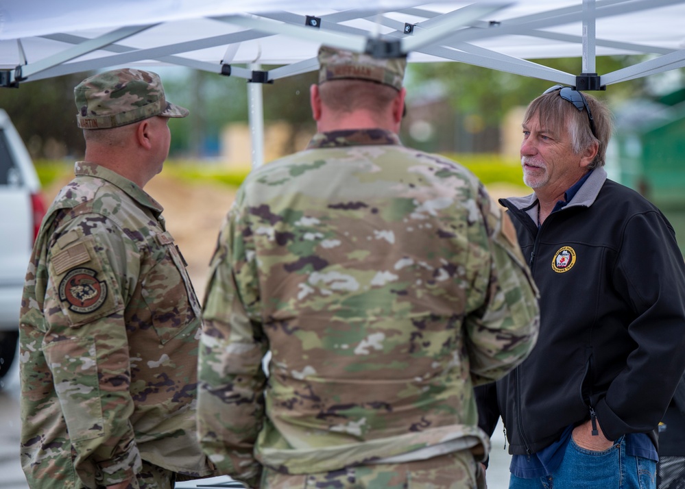 DVIDS - Images - Gowen Field Job Fair [Image 4 of 12]