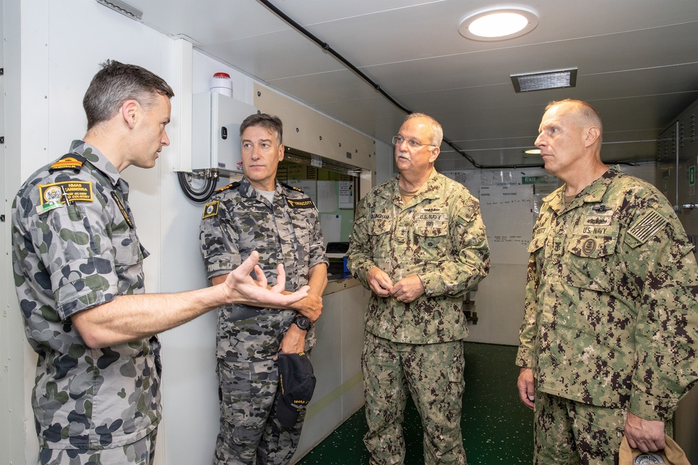 DVIDS - Images - Rear Adm. Bruce Gillingham visits HMAS Canberra [Image ...