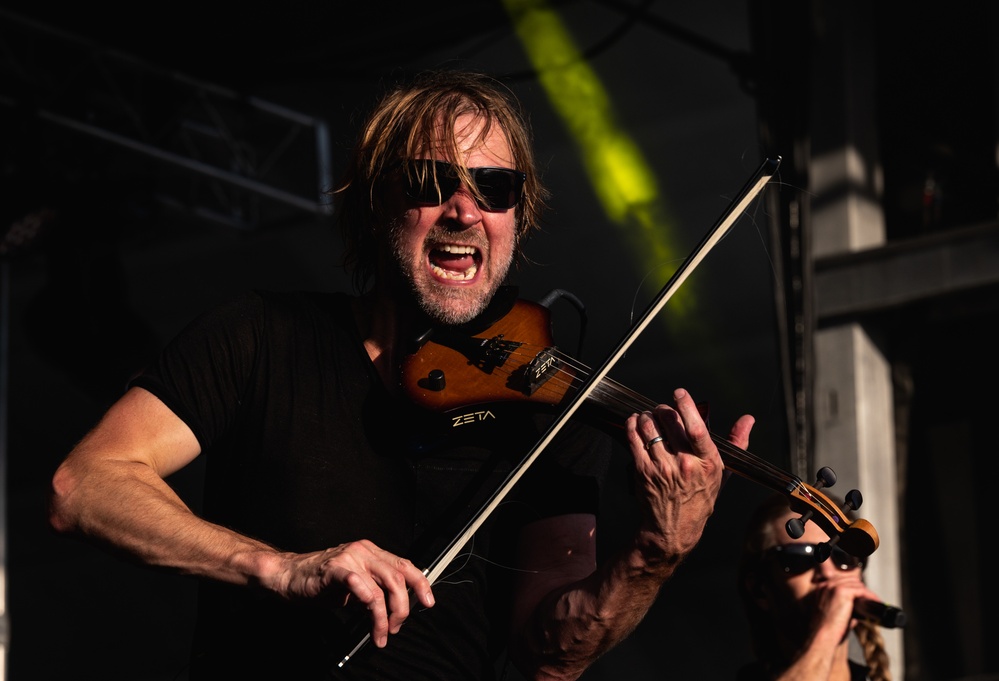 DVIDS - Images - Lt. Dan Band performs at MacDill AFB [Image 5 of 7]