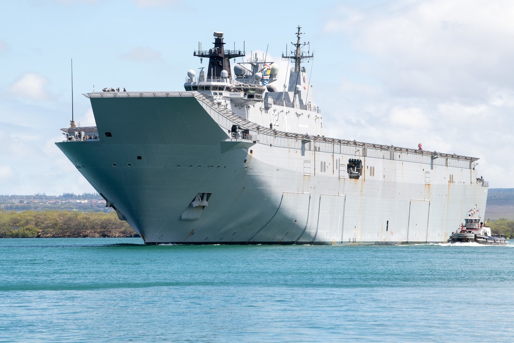 DVIDS - Images - HMAS Canberra departs Pearl Harbor for RIMPAC 2022 [Image 1 of 3]
