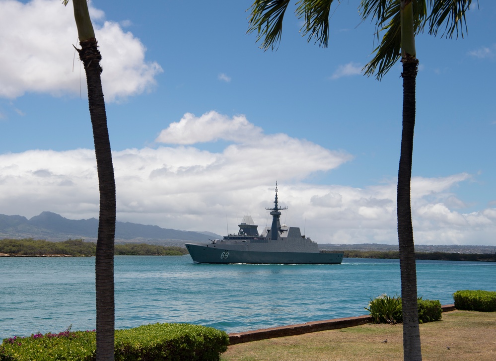 DVIDS - Images - RSS Intrepid departs Pearl Harbor for RIMPAC 2022 ...