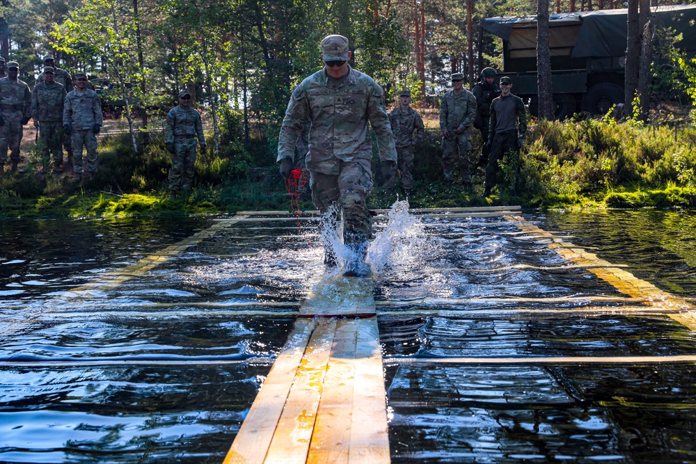 DVIDS - Images - Finnish Water Crossing Training [Image 2 of 10]