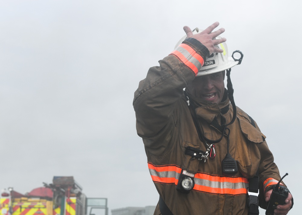 DVIDS - Images - NAVSTA Norfolk Firefighters Combat Fire Aboard Spirit ...