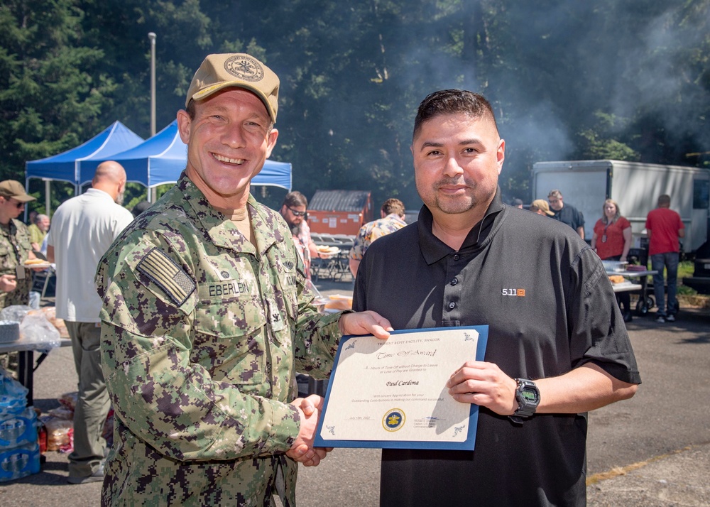DVIDS - Images - TRFB Civilian Wins Award [Image 2 of 5]