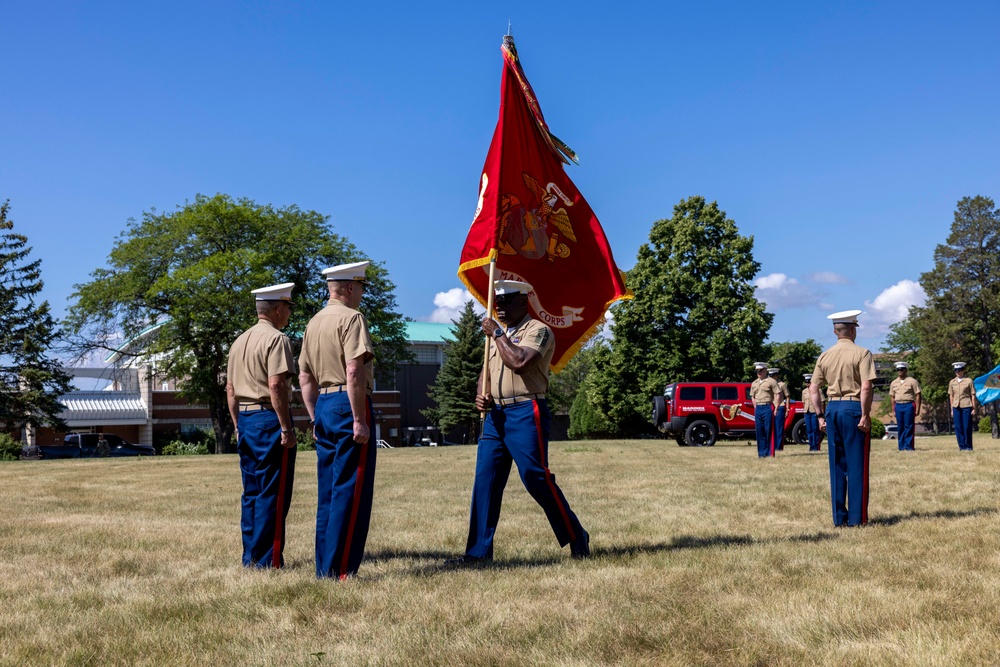 DVIDS - Images - 9 MCD Change of Command & Retirement [Image 6 of 24]