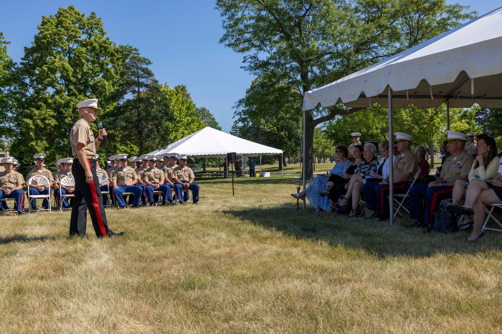 DVIDS - Images - 9 MCD Change of Command & Retirement [Image 16 of 24]