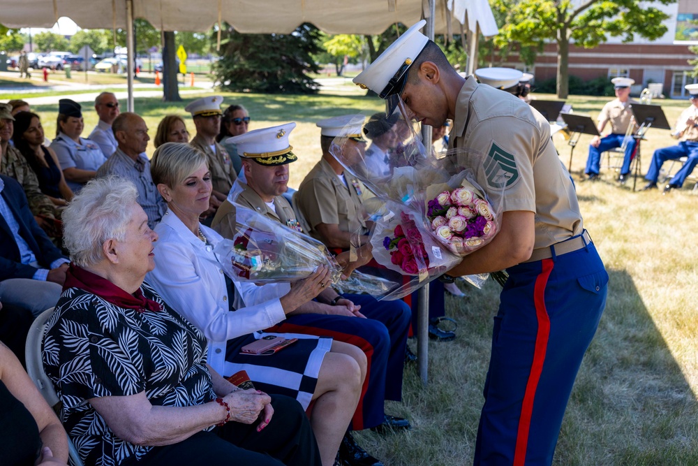 DVIDS - Images - 9 MCD Change of Command & Retirement [Image 20 of 24]