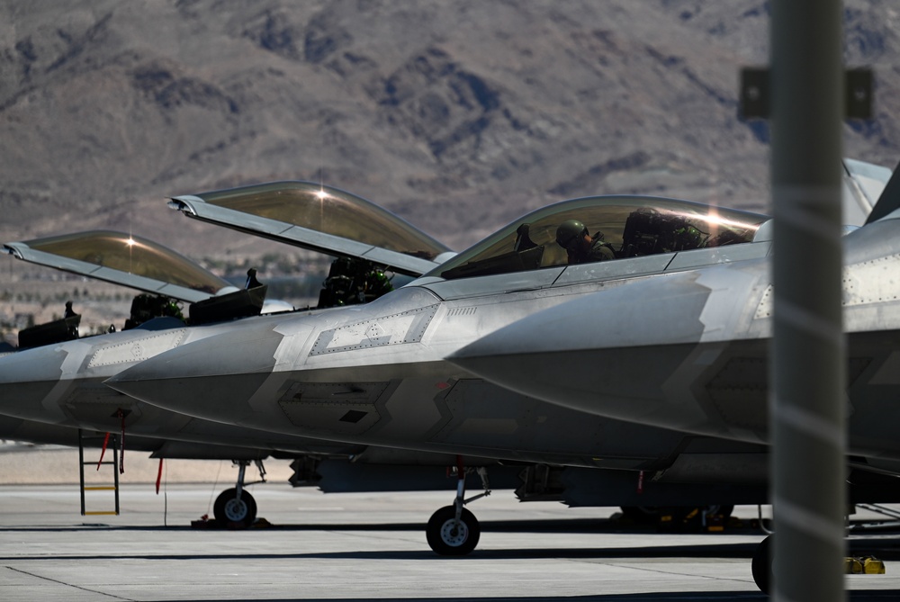 DVIDS - Images - 1st Fighter Wing Maintainers ensures F-22 readiness at ...