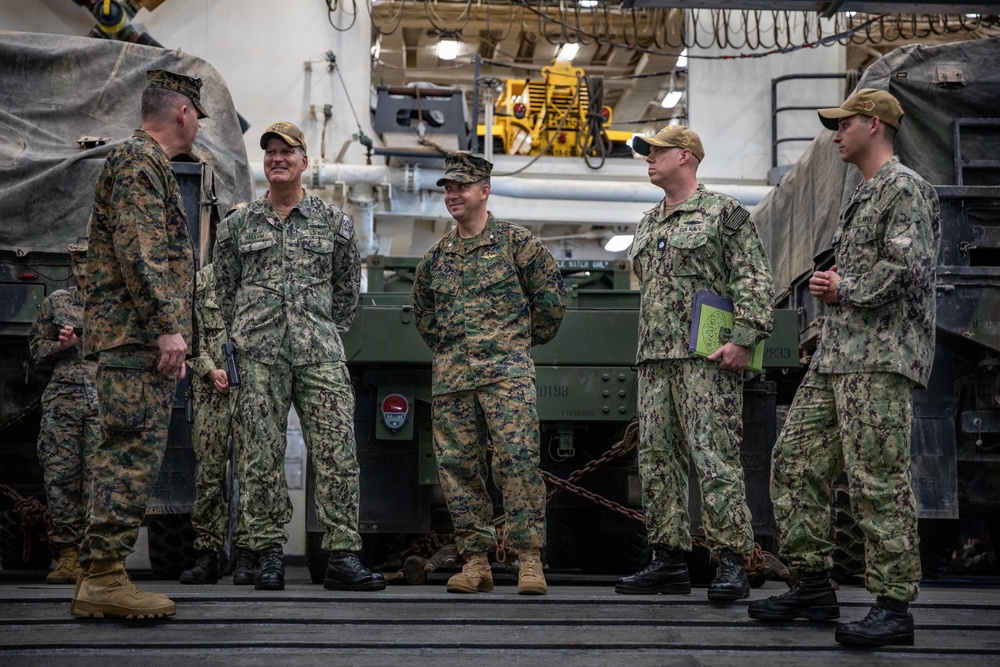 DVIDS - Images - Task Force 61/2 commanding general visits USS ...