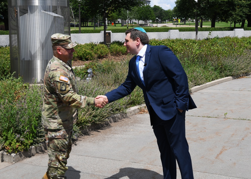 DVIDS - Images - Rabbi Kamil Joins Minnesota National Guard [Image 4 of 5]