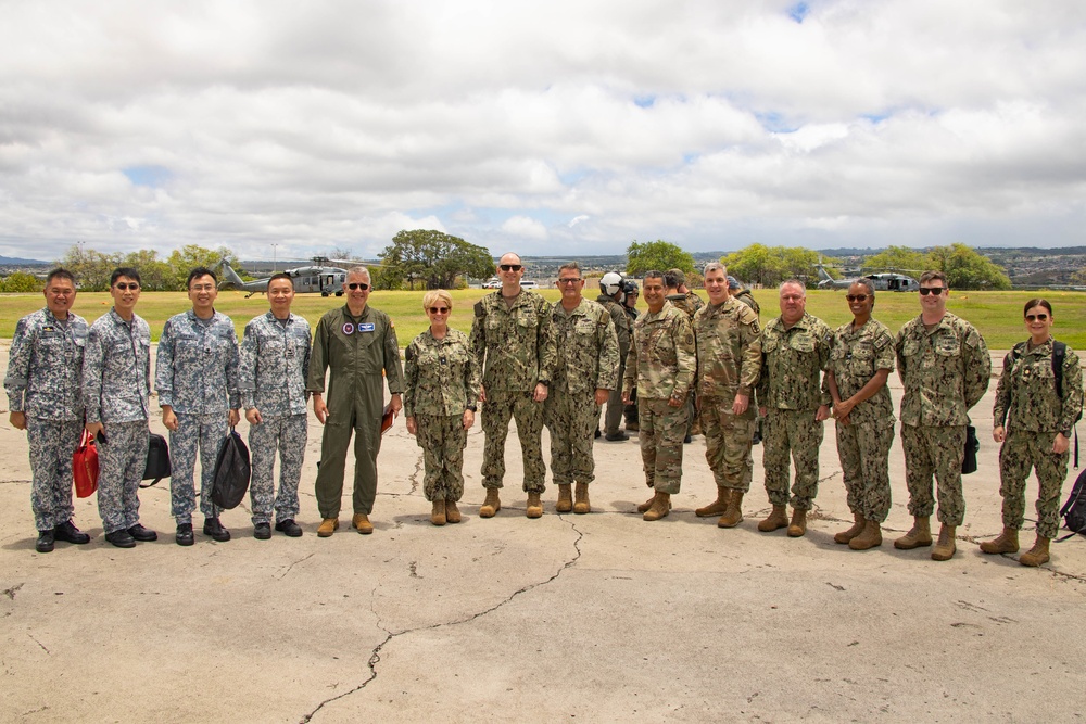 DVIDS - Images - U.S. Navy, U.S. Army and Republic of Singapore Leaders ...