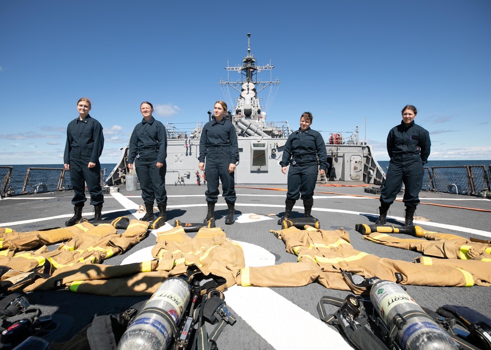 DVIDS - Images - Damage Control Training [Image 5 of 6]