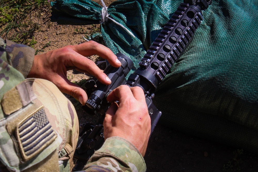 DVIDS - Images - 1/68 Conduct M4 Zeroing [Image 2 of 8]