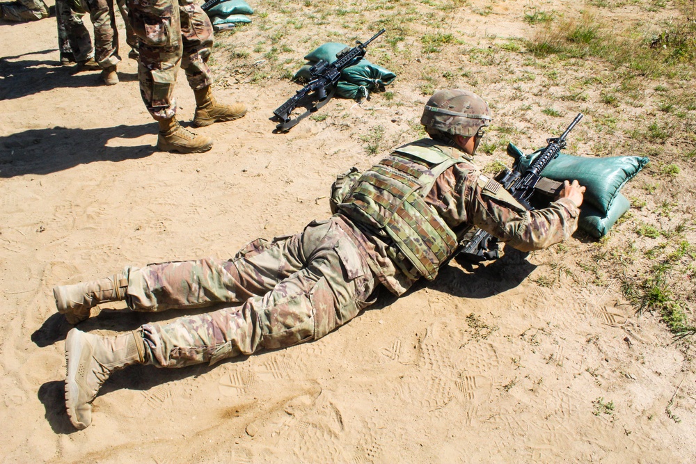 DVIDS - Images - 1/68 Conduct M4 Zeroing [Image 7 of 8]