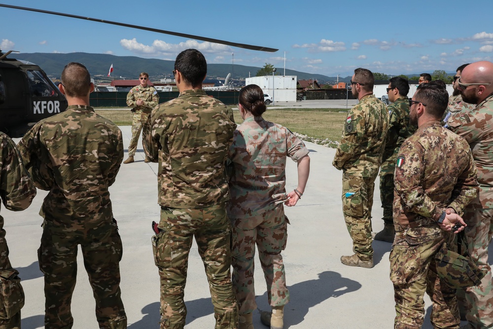 DVIDS - Images - Joint MEDEVAC Training [Image 1 of 12]