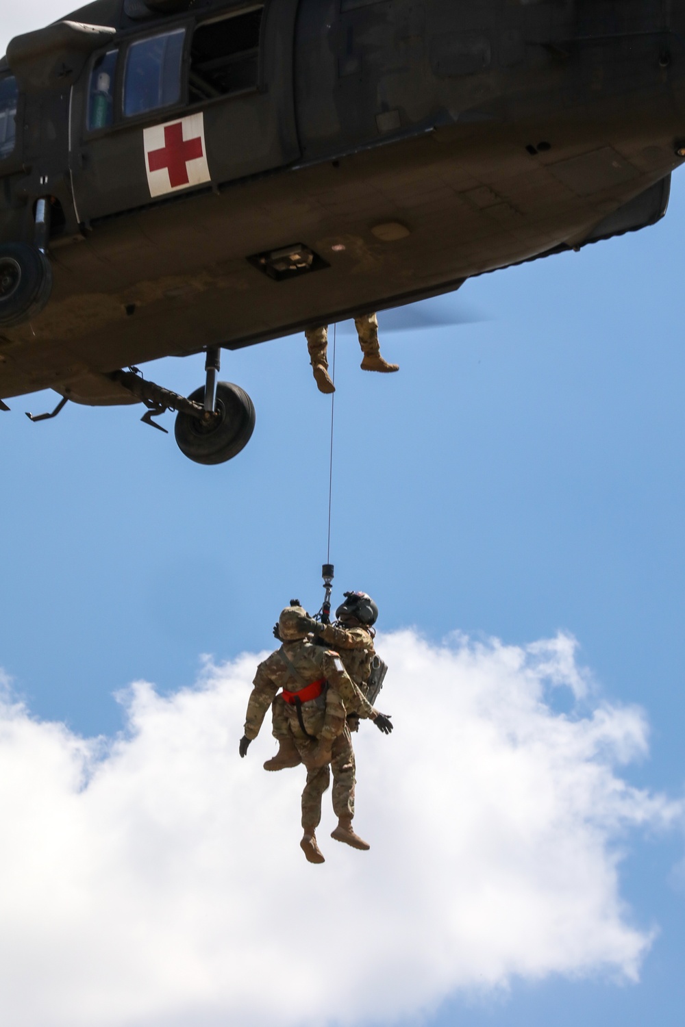 DVIDS - Images - Joint MEDEVAC Training [Image 3 of 6]
