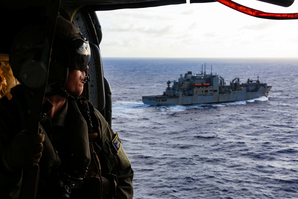 DVIDS - Images - Abraham Lincoln conducts a VERTREP with Henry J ...