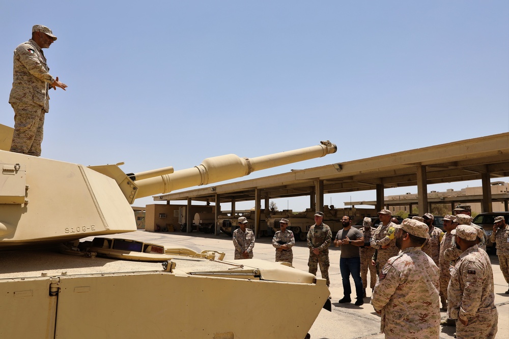 DVIDS - Images - Senior Division NCOs visit with the 6th Mechanized ...