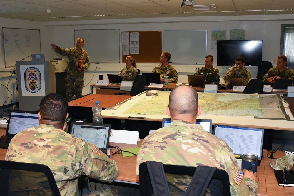 DVIDS - Images - 7th ILE Course [Image 9 of 11]