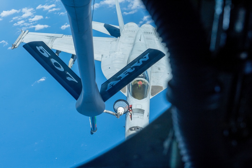DVIDS - Images - Aerial refueling during Rim of the Pacific (RIMPAC ...