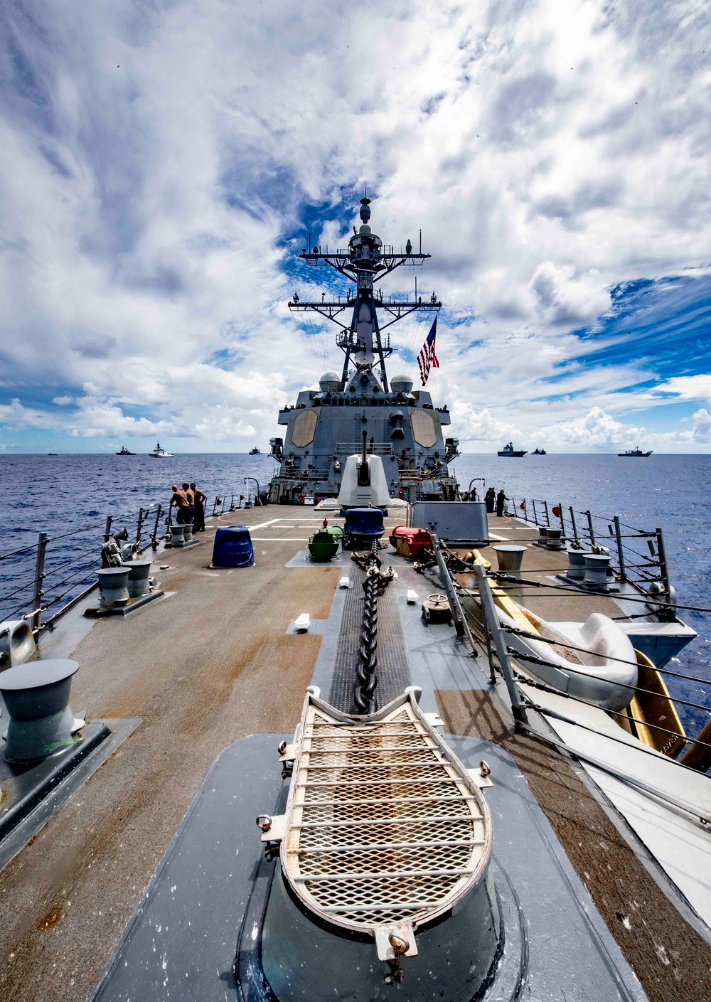 DVIDS - Images - RIMPAC 2022 Fleet Sails in Formation [Image 2 of 3]