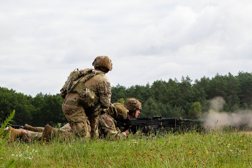DVIDS - Images - 1-68 AR Conducts M240B Qualification [Image 2 of 7]